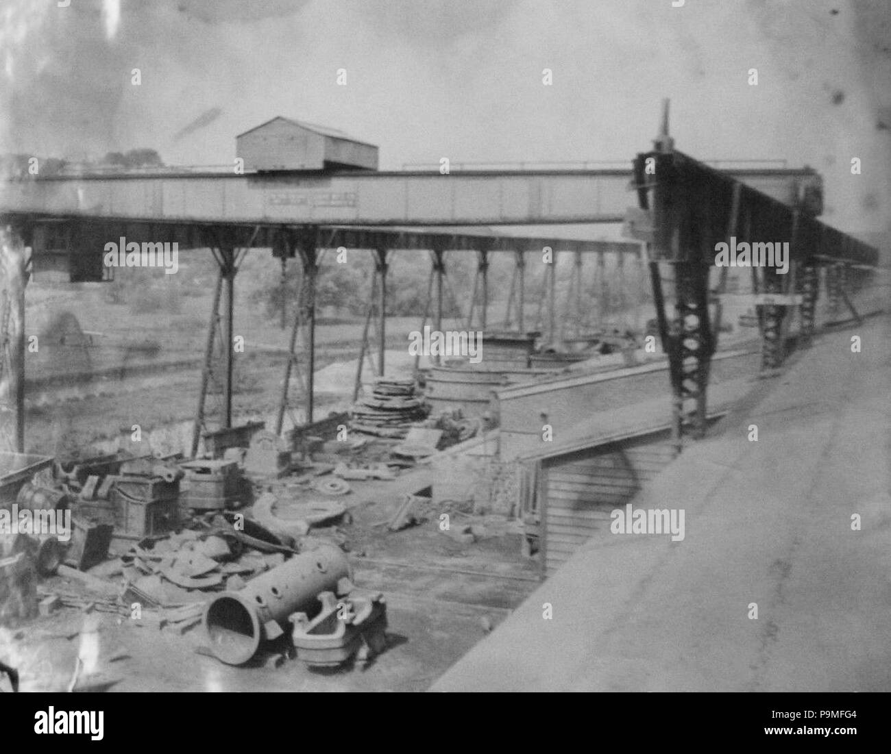 Le pont roulant Banque d'images noir et blanc - Alamy