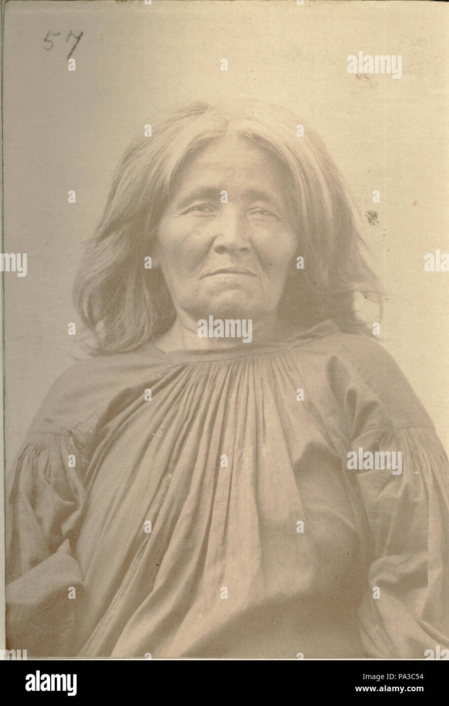 Femme apache Banque de photographies et d’images à haute résolution - Alamy