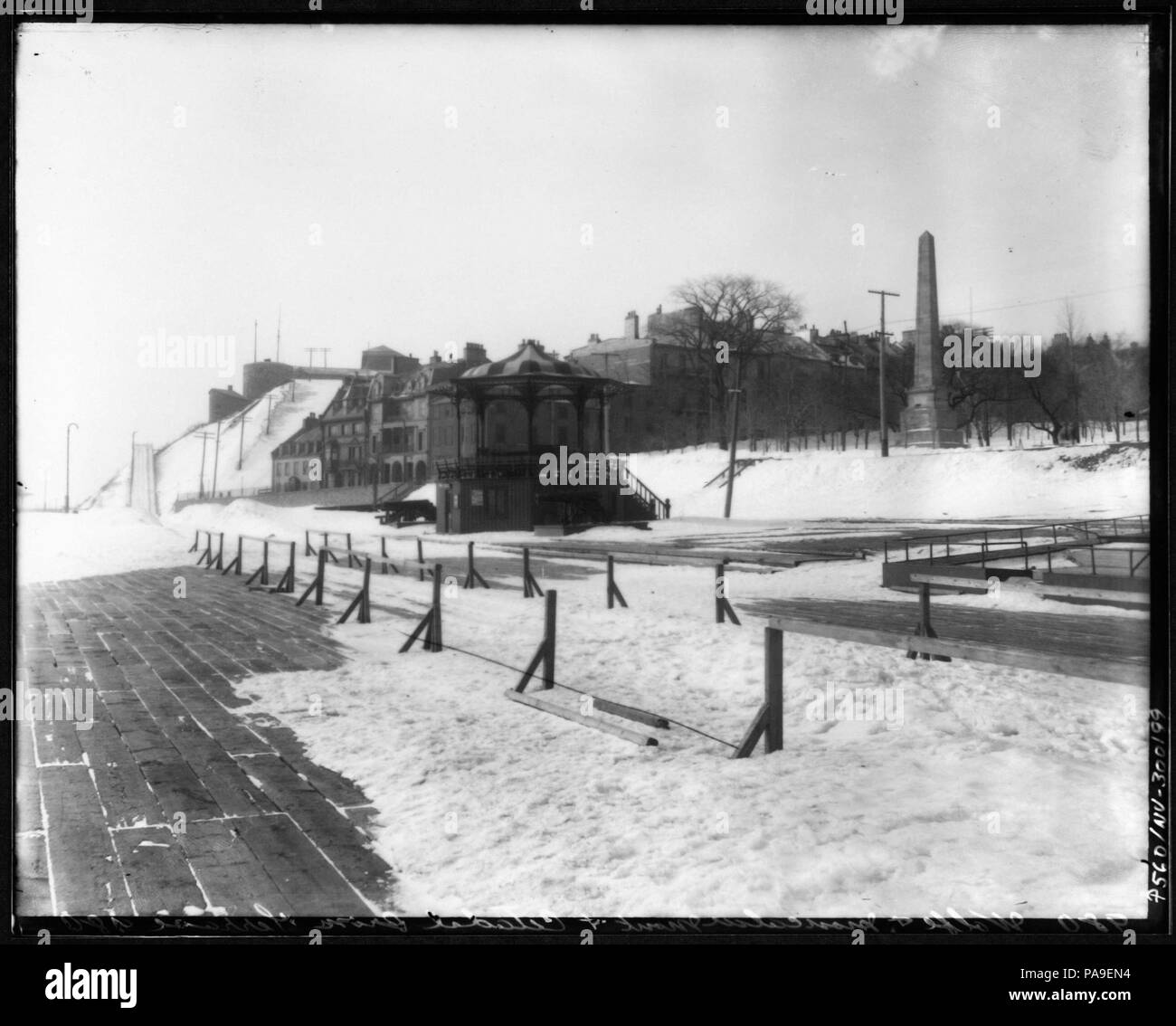 Place terrasse dufferin Banque d'images noir et blanc - Alamy