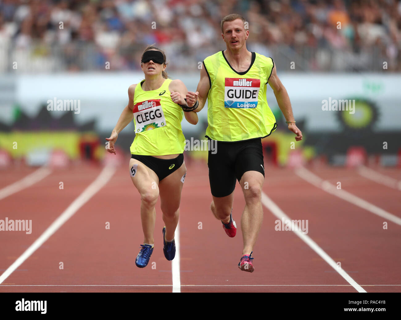 Femmes t11 200m Banque de photographies et d’images à haute résolution ...