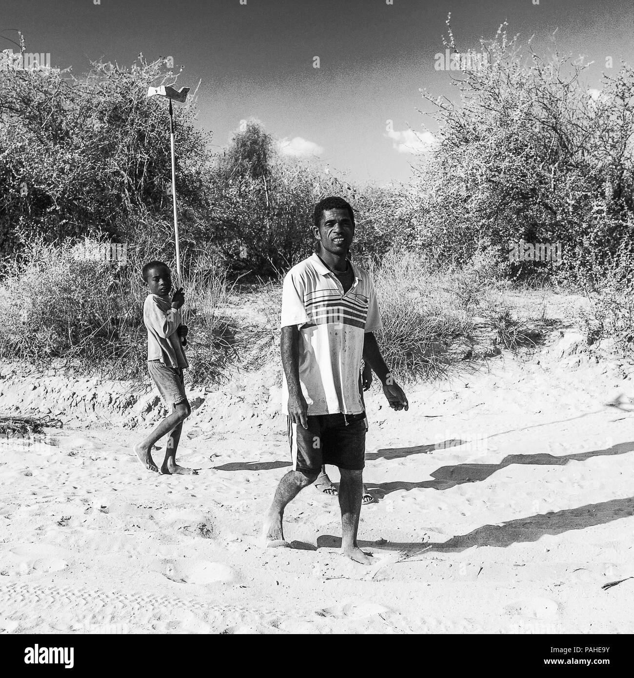 Malgache plage Banque d'images noir et blanc - Alamy