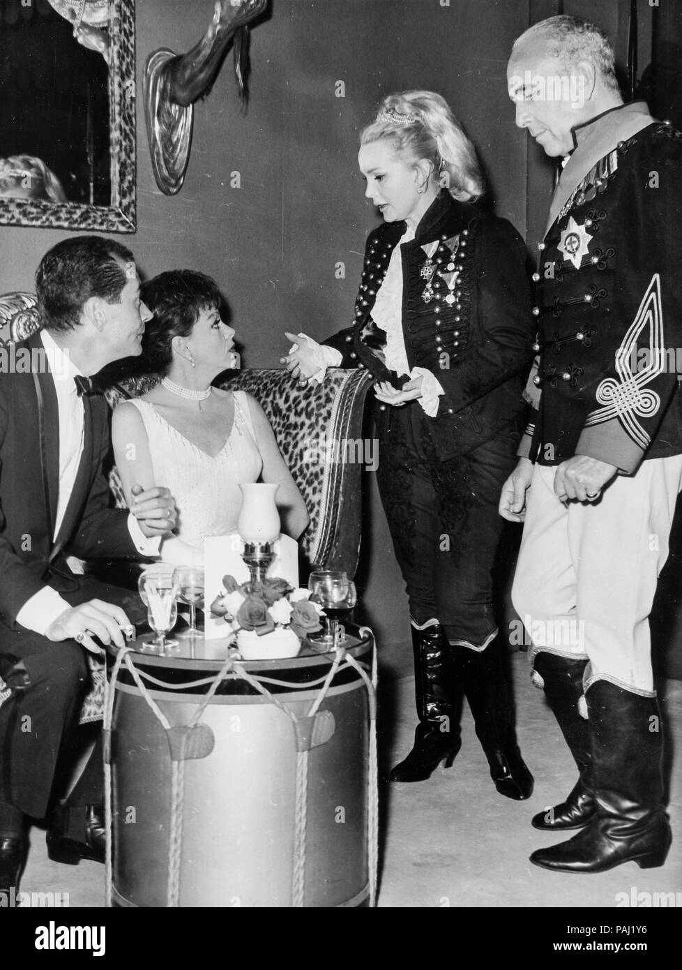 Zsa Zsa Gabor Banque d'image et photos - Alamy