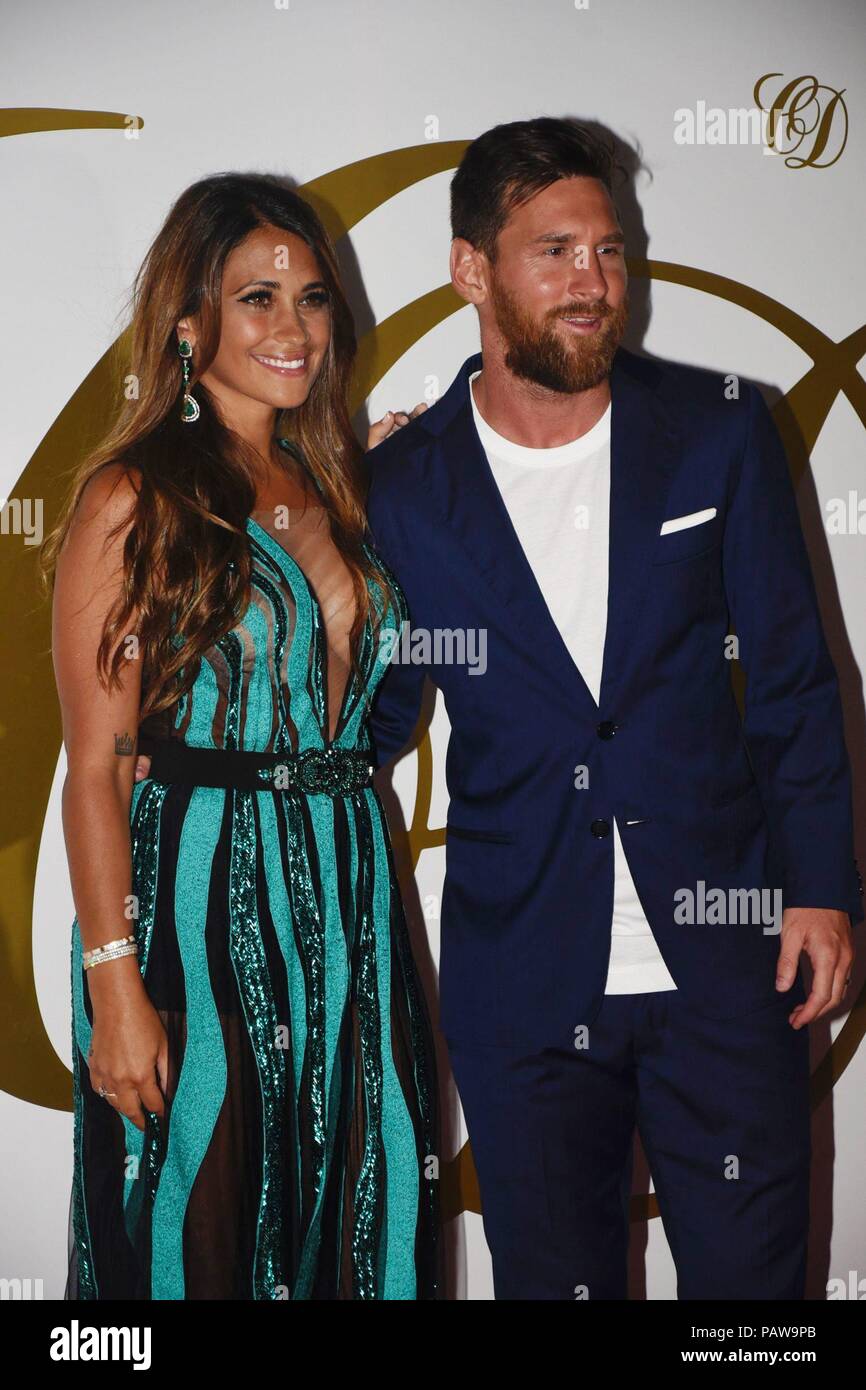 Soccerplayer Leo Messi et femme Antonella Roccuzzo lors de Cesc et ...