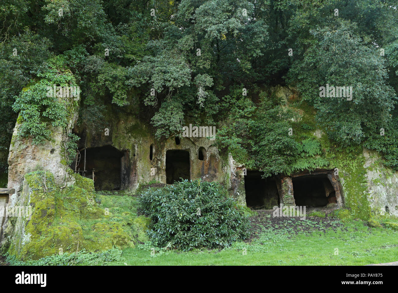 Italy lazio sutri etruscan necropolis Banque de photographies et d ...