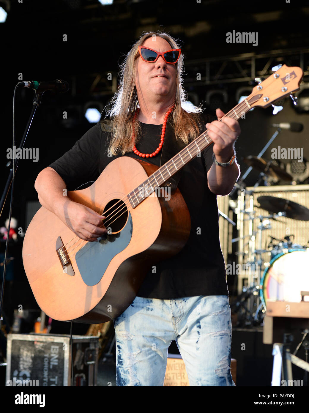 BOCA Raton, FL - 10 juillet : Brian Ritchie du Violent Femmes ...