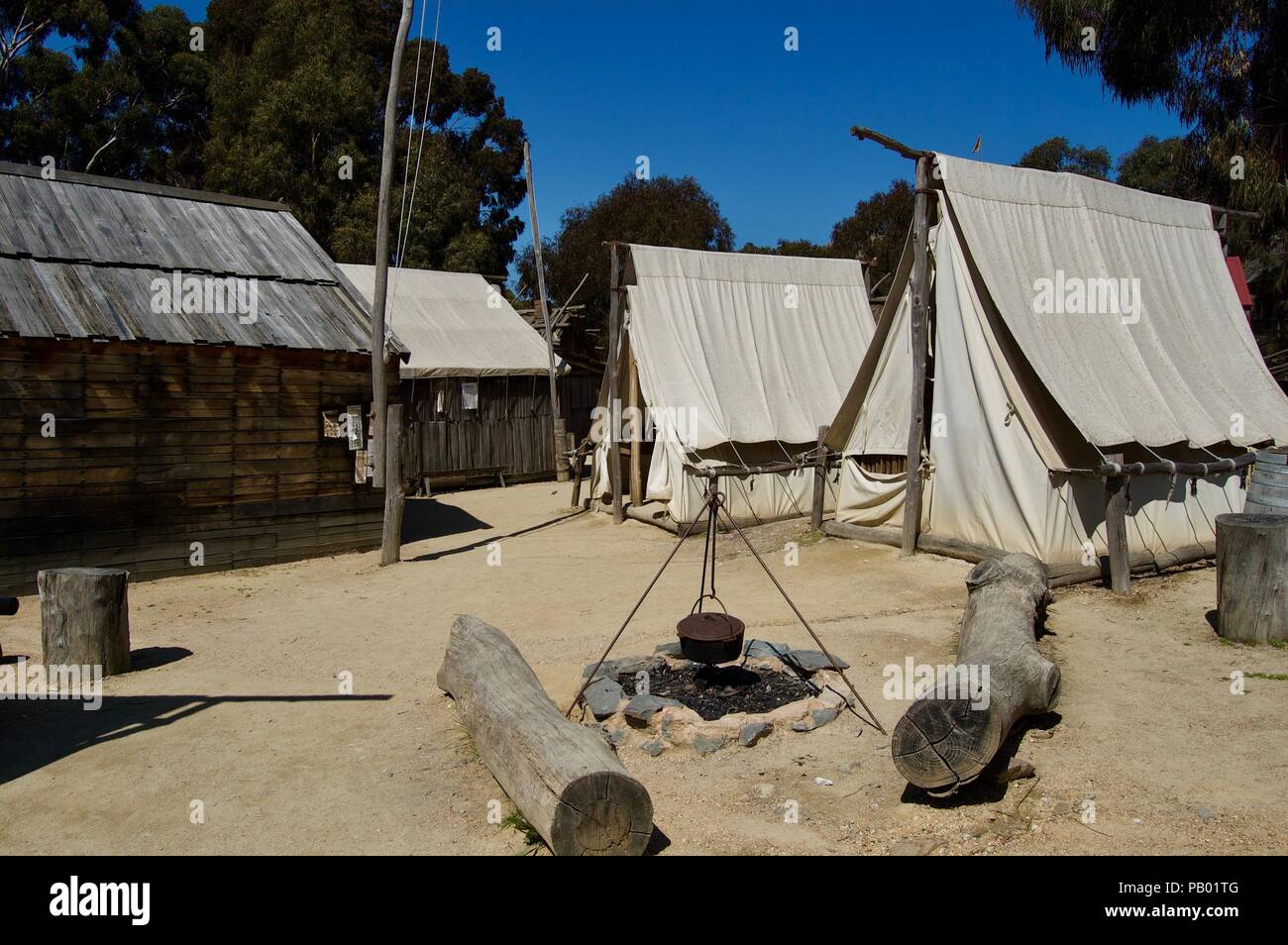 Tipi ancien Banque de photographies et d’images à haute résolution - Alamy