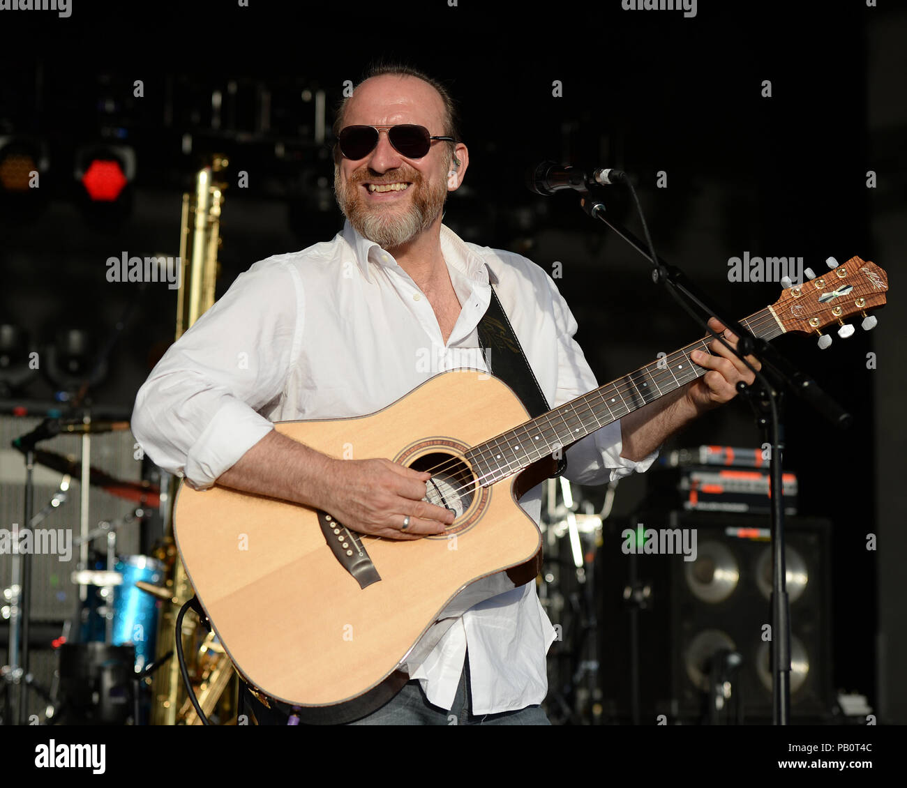 BOCA Raton, FL - 10 juillet : Colin Hay à partir de la bande de l'homme ...