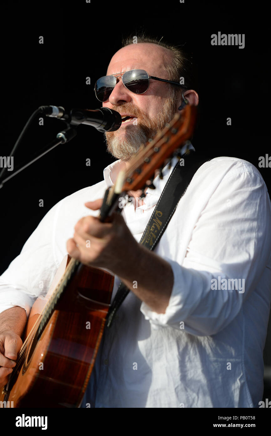 BOCA Raton, FL - 10 juillet : Colin Hay à partir de la bande de l'homme ...