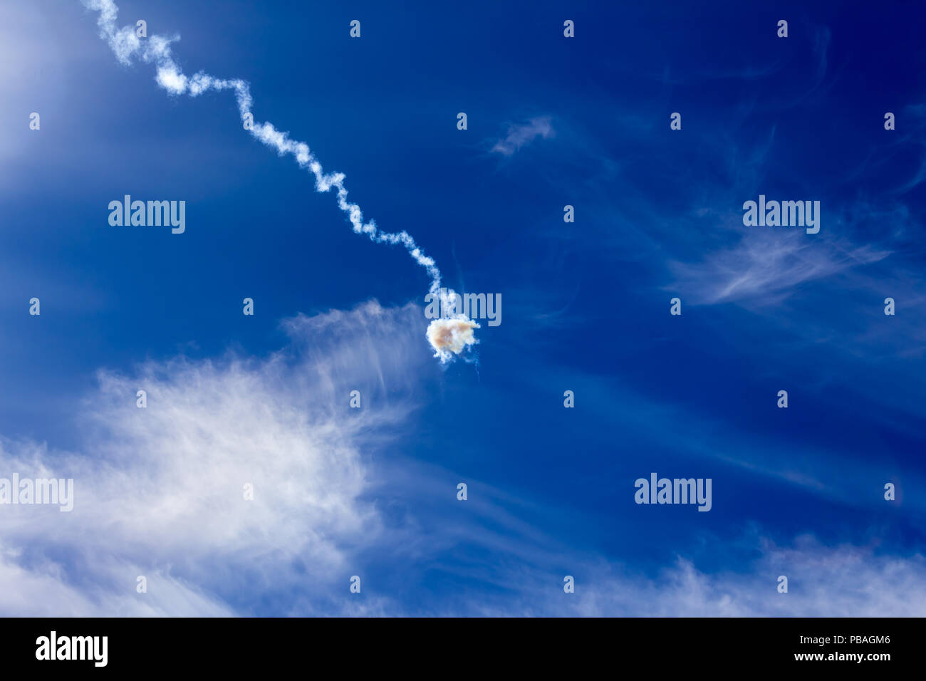 Firework trail Banque de photographies et d’images à haute résolution ...