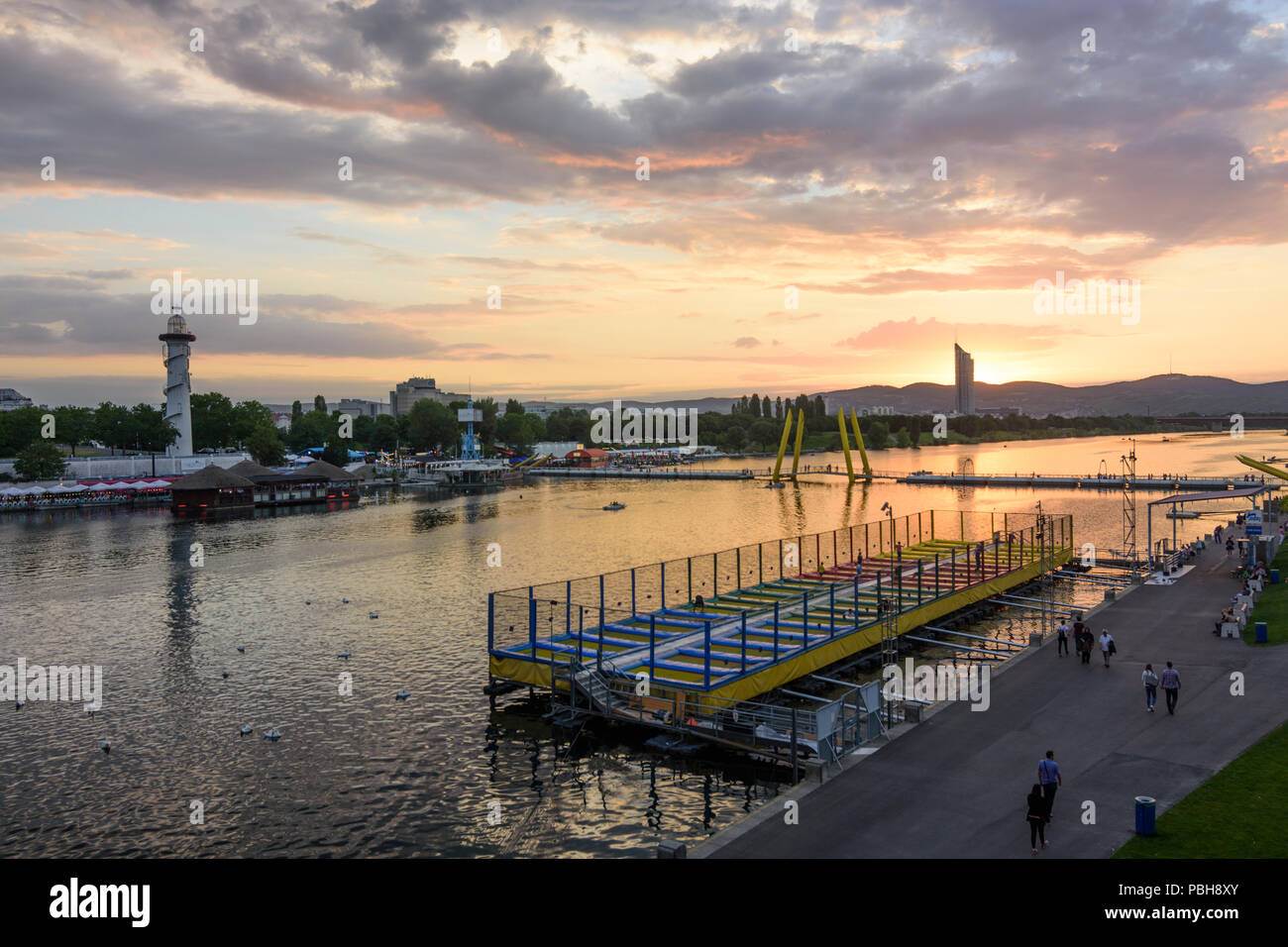 Wien, Vienne : Donauinsel (île du Danube), Neue Donau River Danube ...