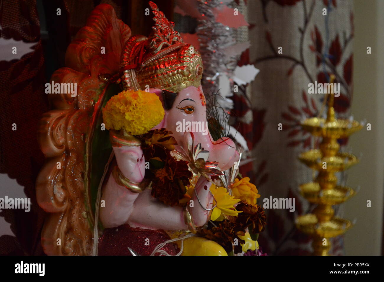 Idole symbole religieux Banque de photographies et d’images à haute ...