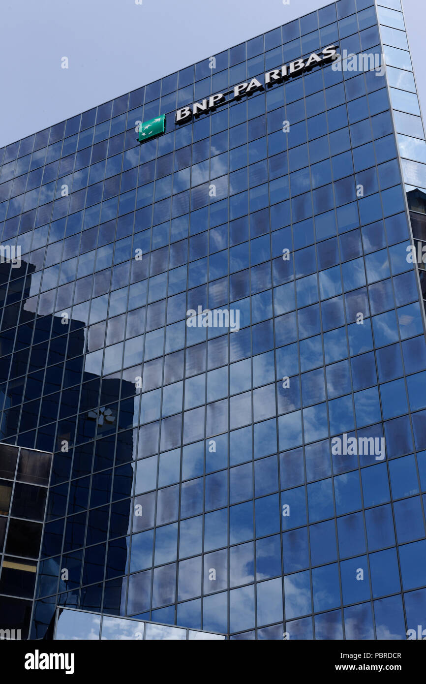 Canada montreal avenue mcgill bnp Banque de photographies et d’images à ...