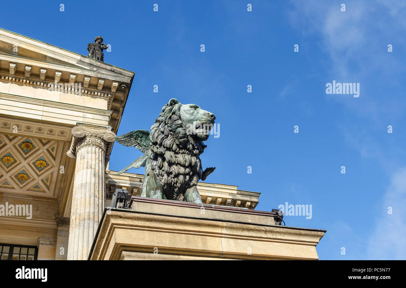 Architecture de la statue Banque de photographies et d’images à haute ...
