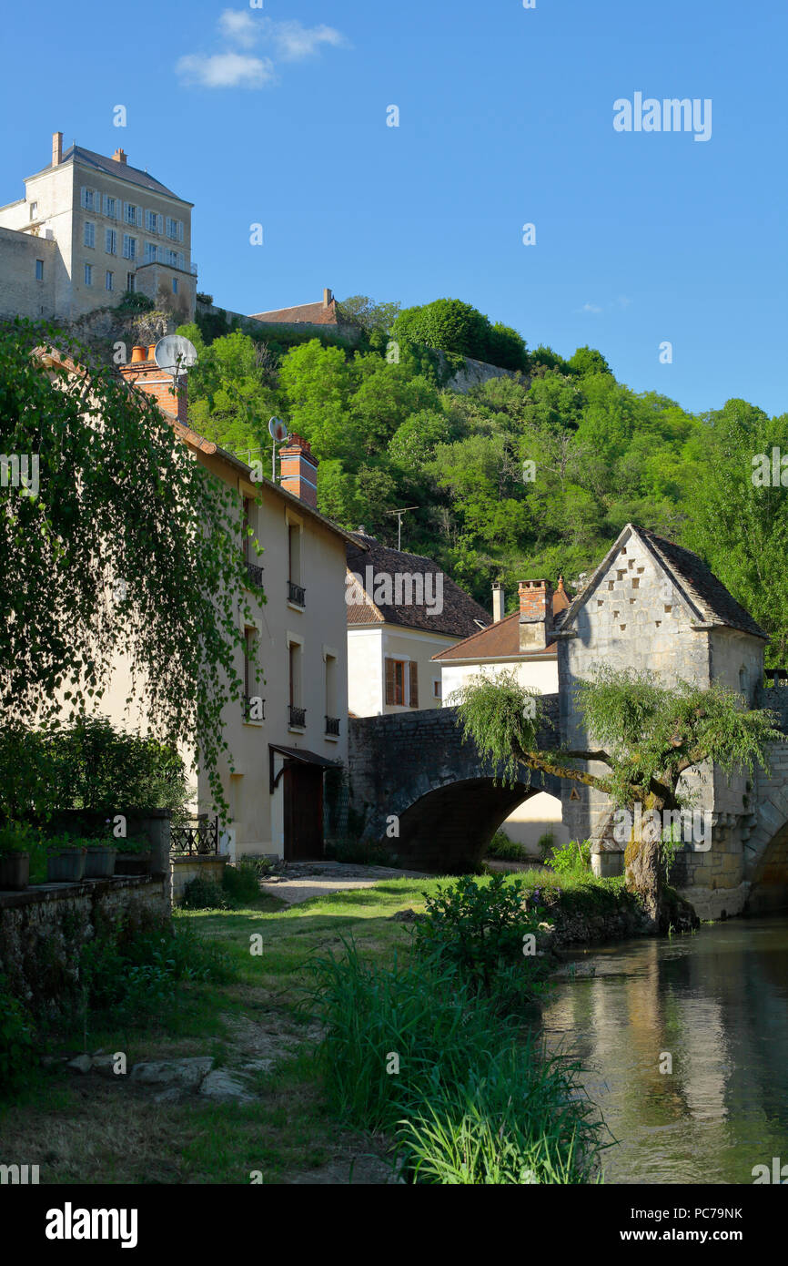 Mailly le chateau Banque de photographies et d’images à haute ...