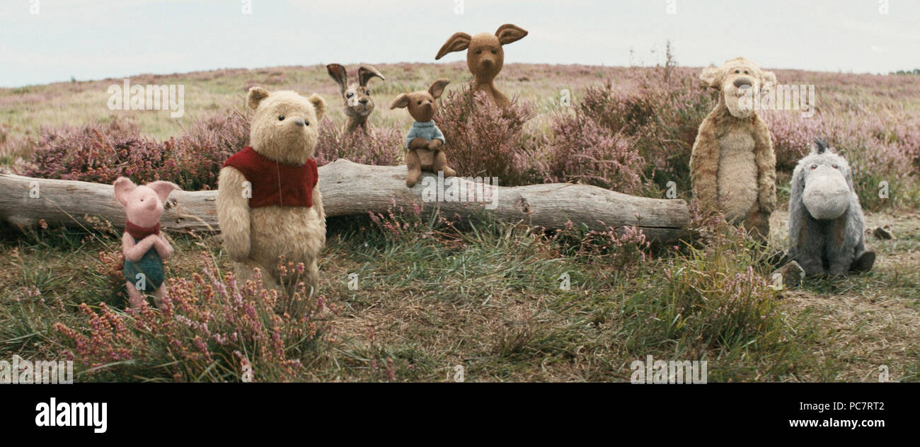 CHRISTOPHER ROBIN, De gauche : Porcinet, Winnie l'Ourson, lapin, Roo ...