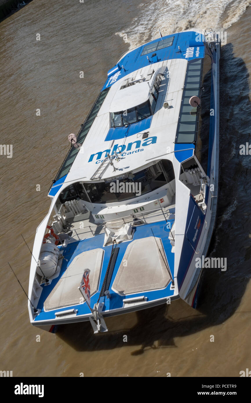 Tourisme bateau fluvial tfl bateau fluvial londres thames Banque de ...