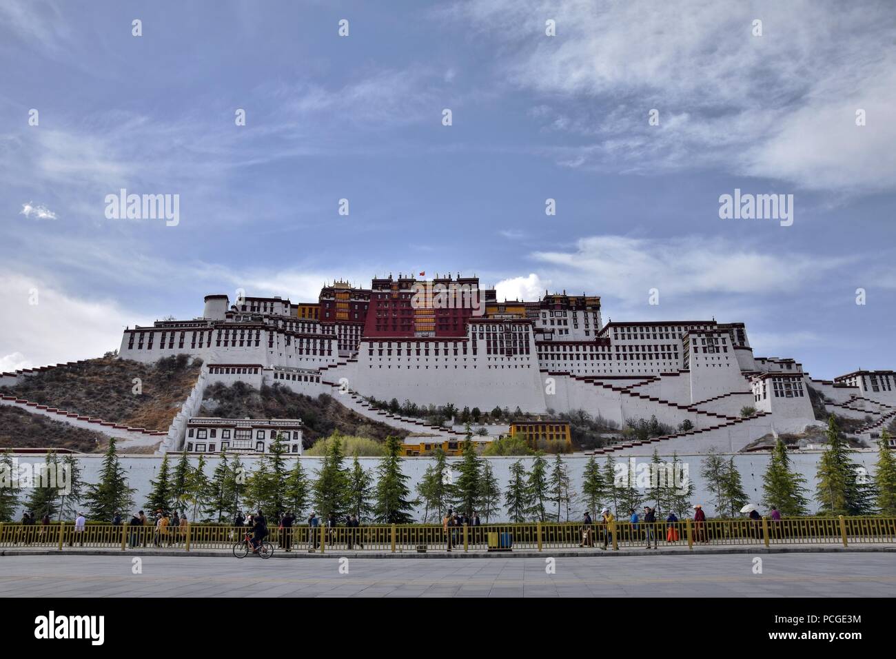 Le Palais du Potala à Lhassa, dans la région autonome du Tibet, Chine ...