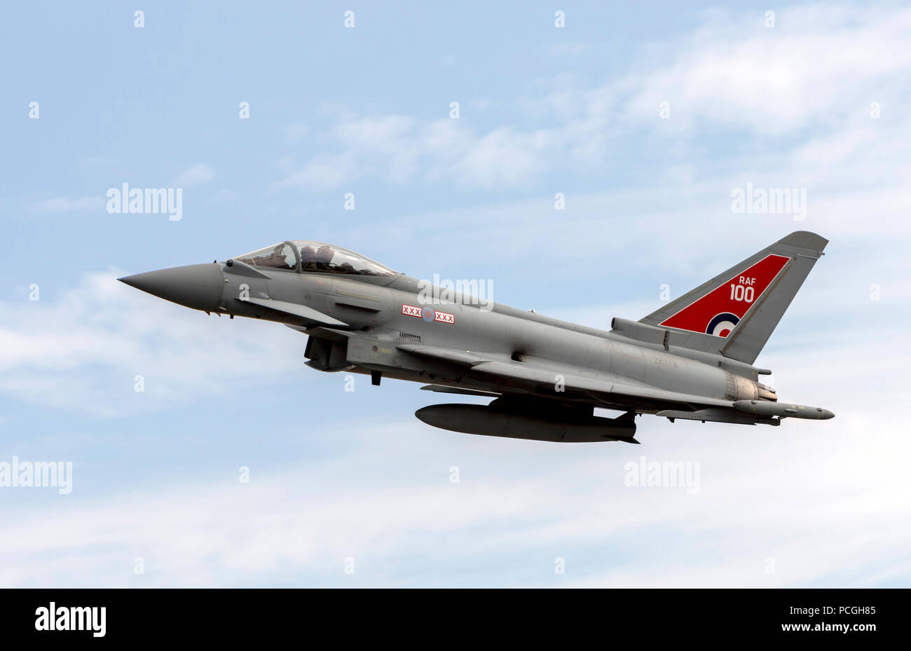 Raf typhoon with missiles Banque de photographies et d’images à haute ...