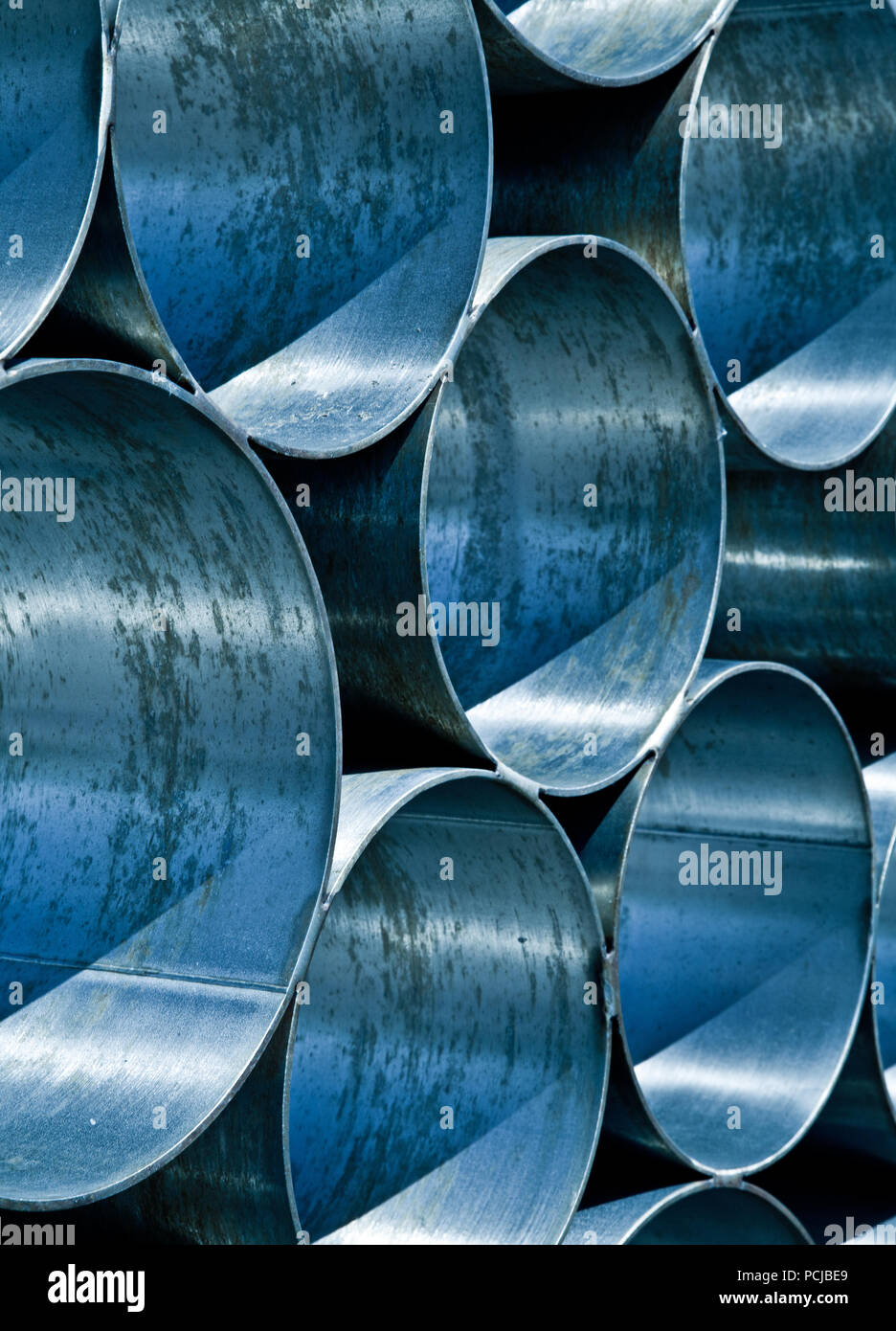 Tube en acier Banque de photographies et d’images à haute résolution ...