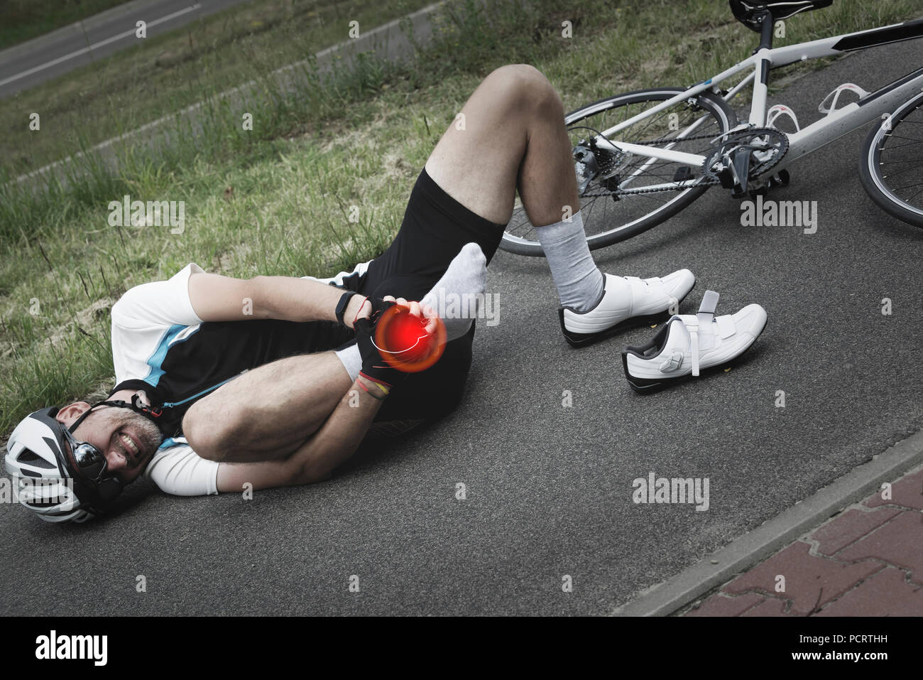 Bicycle accident Banque de photographies et d’images à haute résolution ...