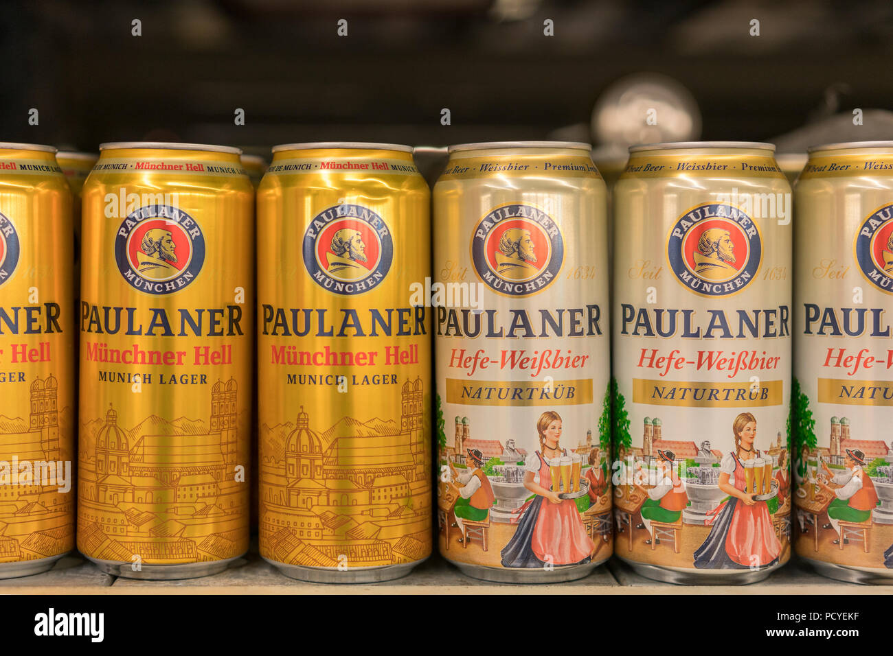 Paulaner bar Banque de photographies et d’images à haute résolution - Alamy