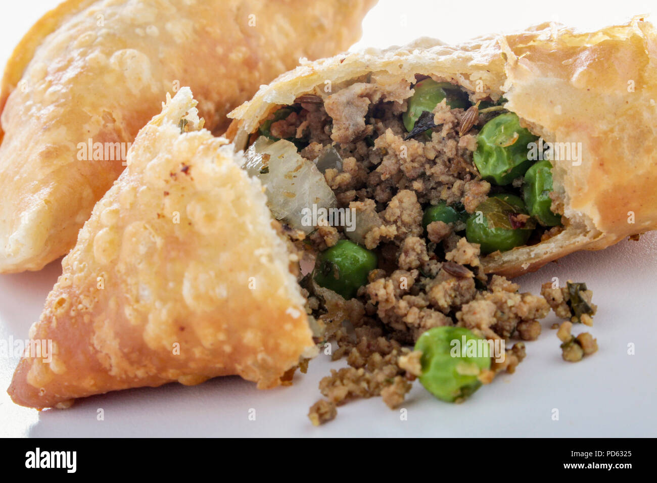 Indian samosas Banque de photographies et d’images à haute résolution ...
