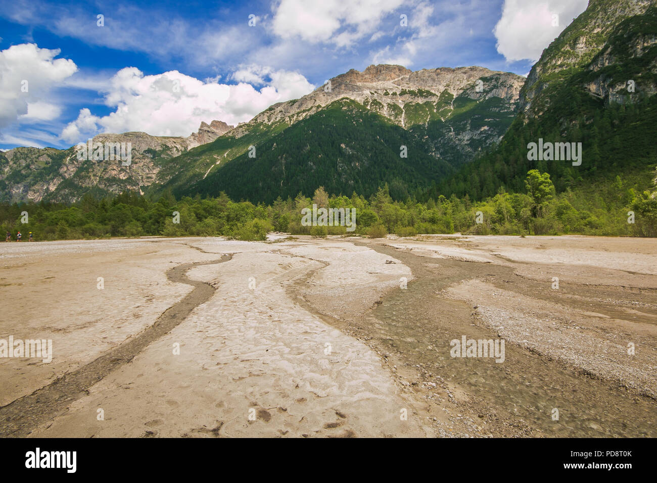 Landro lake Banque de photographies et d’images à haute résolution - Alamy