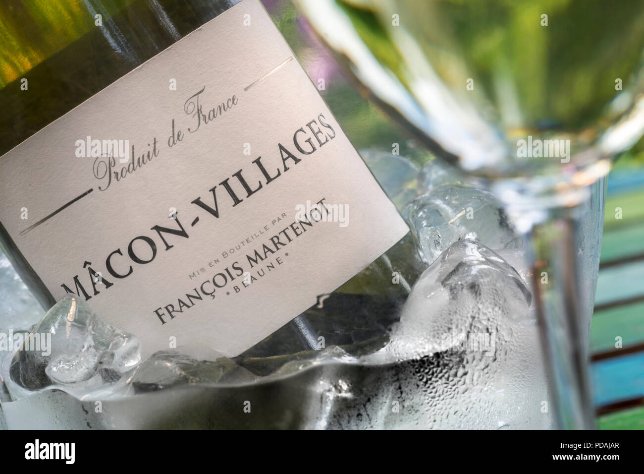 Macon france wine Banque de photographies et d’images à haute ...