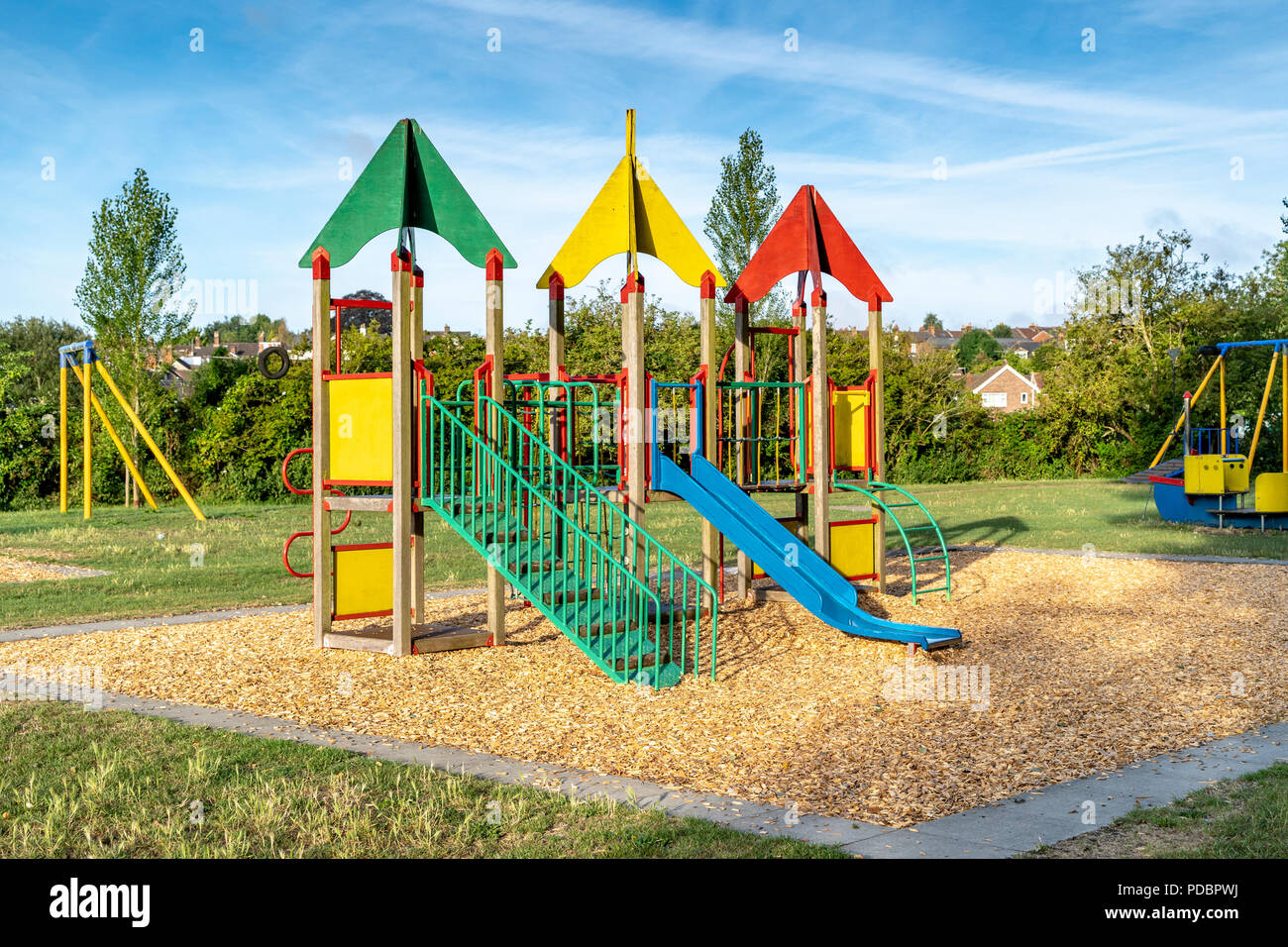 Jouer au terrain de jeu pour enfants Banque de photographies et d ...