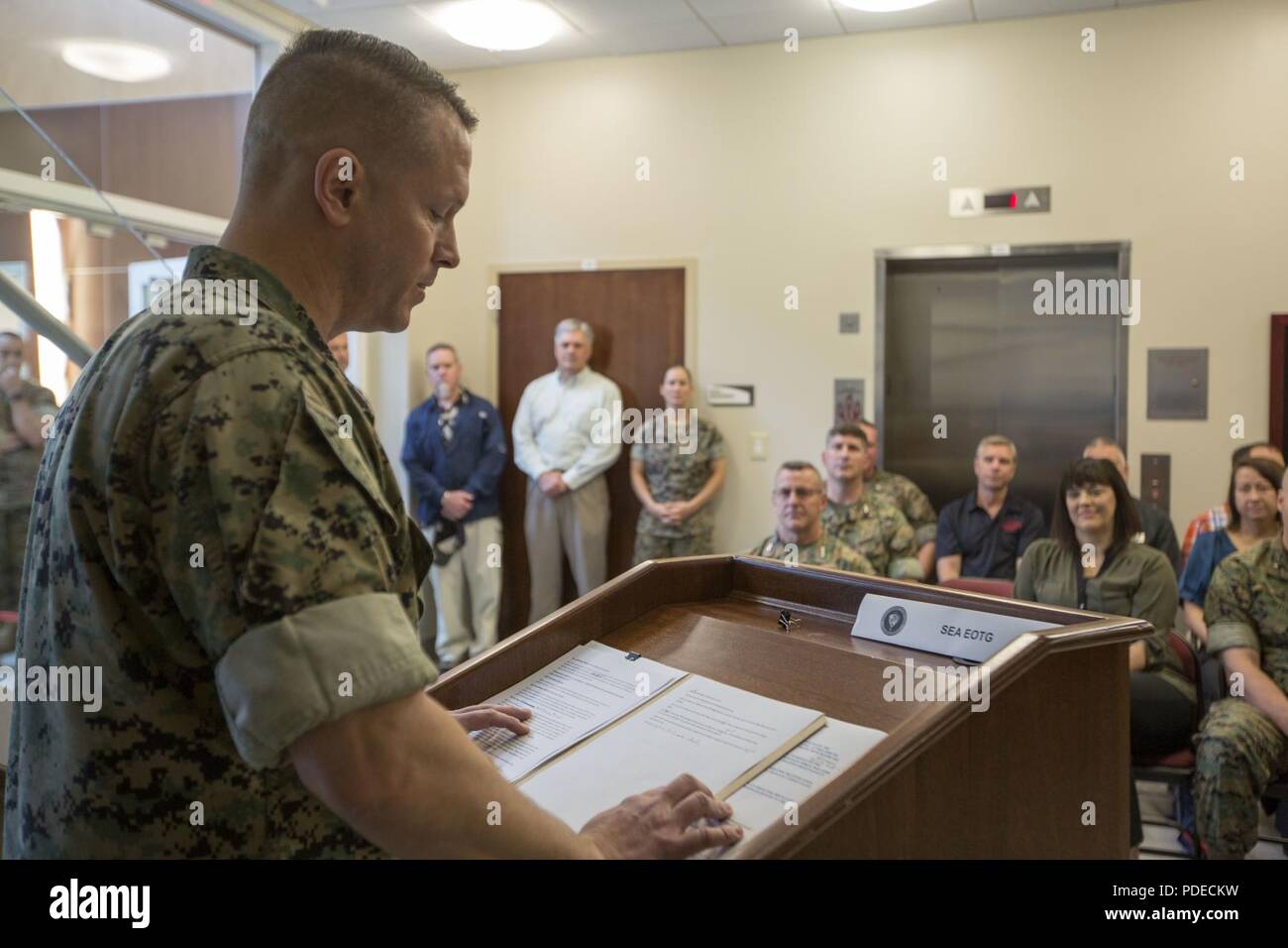Col richard anderson Banque de photographies et d’images à haute ...