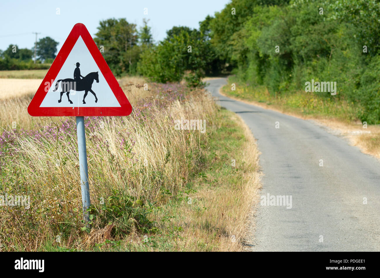 Horse rider warning sign Banque de photographies et d’images à haute ...