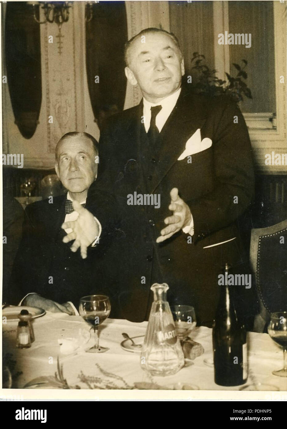Paul reynaud Banque de photographies et d’images à haute résolution - Alamy