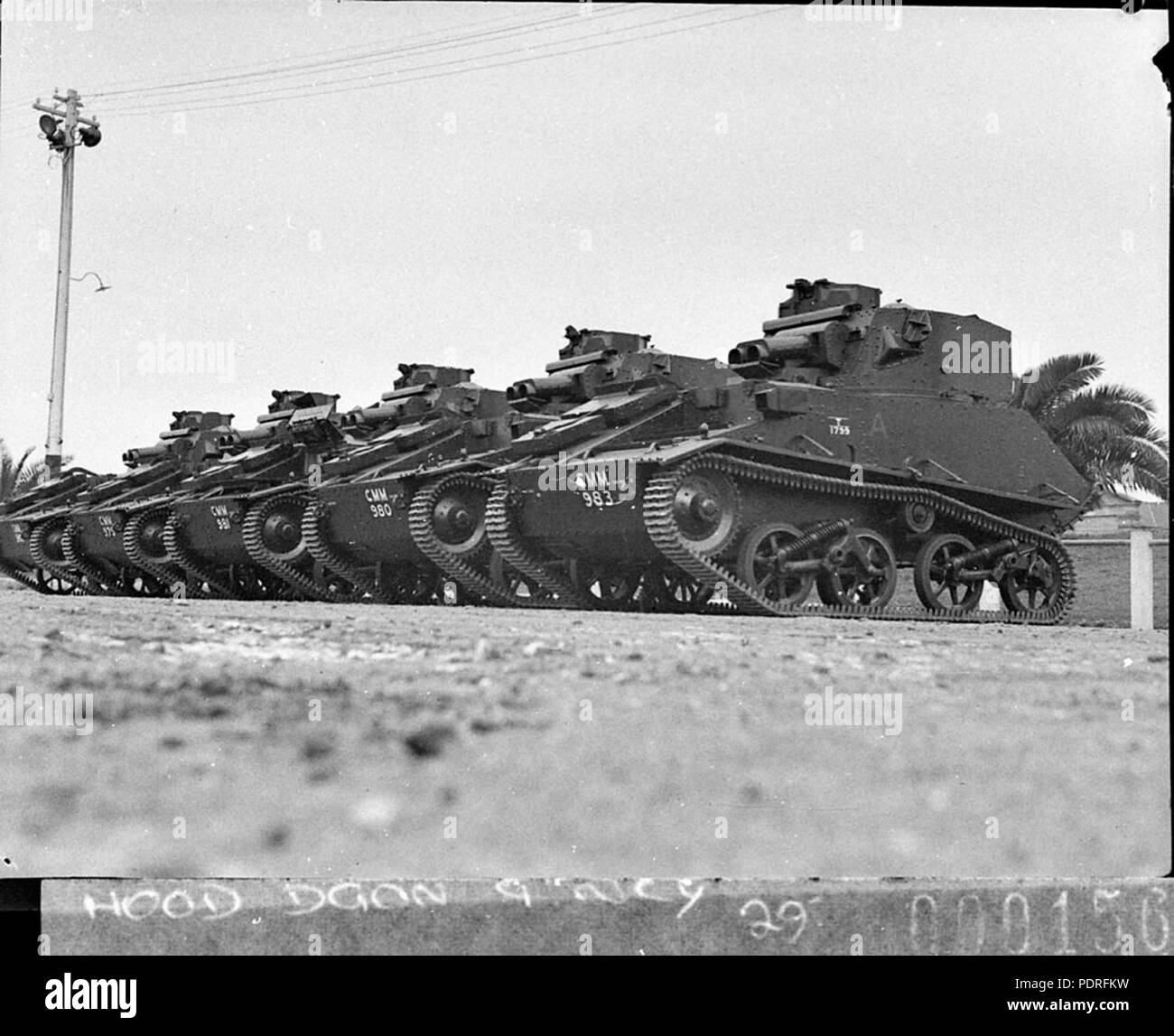 Australian army tanks Banque d'images noir et blanc - Alamy