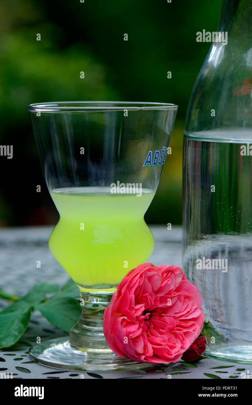 Absinthe absinthe Banque de photographies et d’images à haute ...