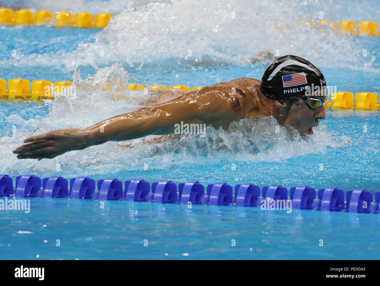 Michael phelps nageant papillon Banque de photographies et d’images à ...