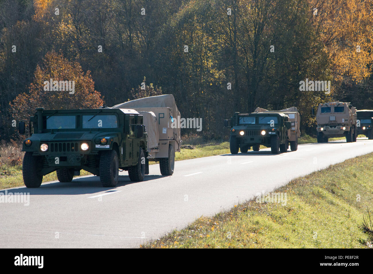 Avec les soldats du 3e Bataillon, 69e régiment de blindés, 1er Armor ...