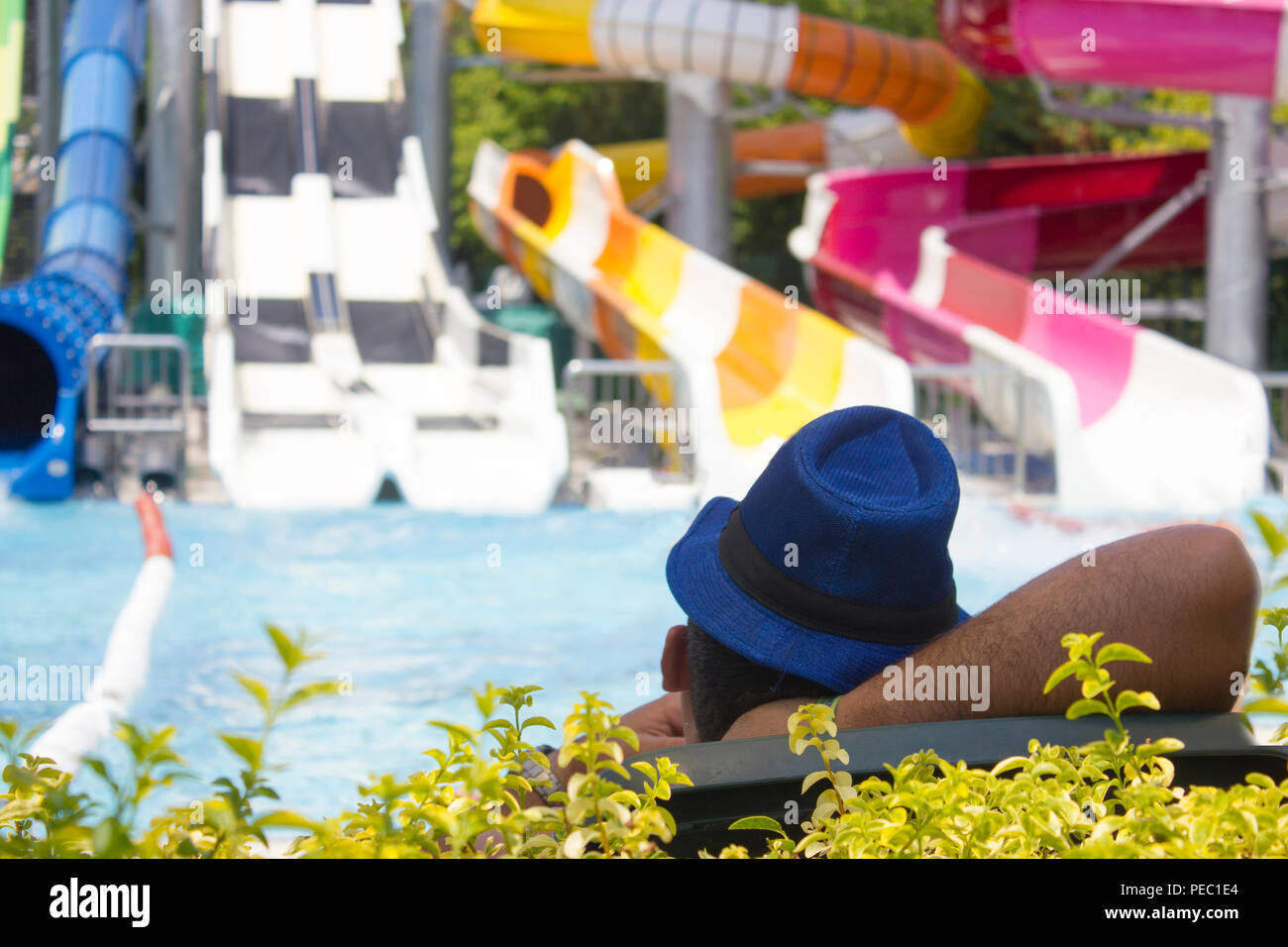 Toboggan aquatique toboggan piscine Banque de photographies et d’images ...