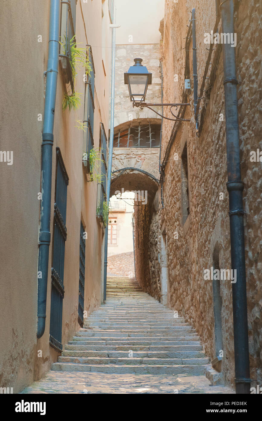 Petite ruelle Banque de photographies et d’images à haute résolution ...