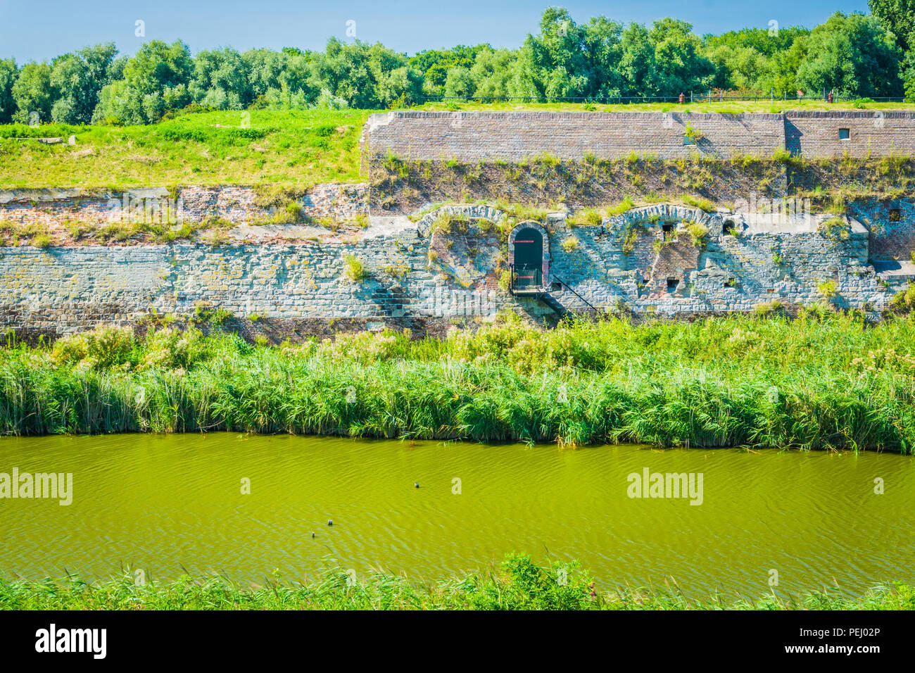 Immense mur de pierre Banque d'image et photos - Alamy