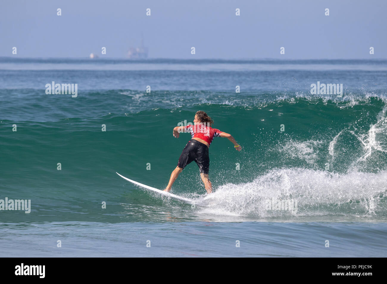 Surf professionnel Banque de photographies et d’images à haute ...