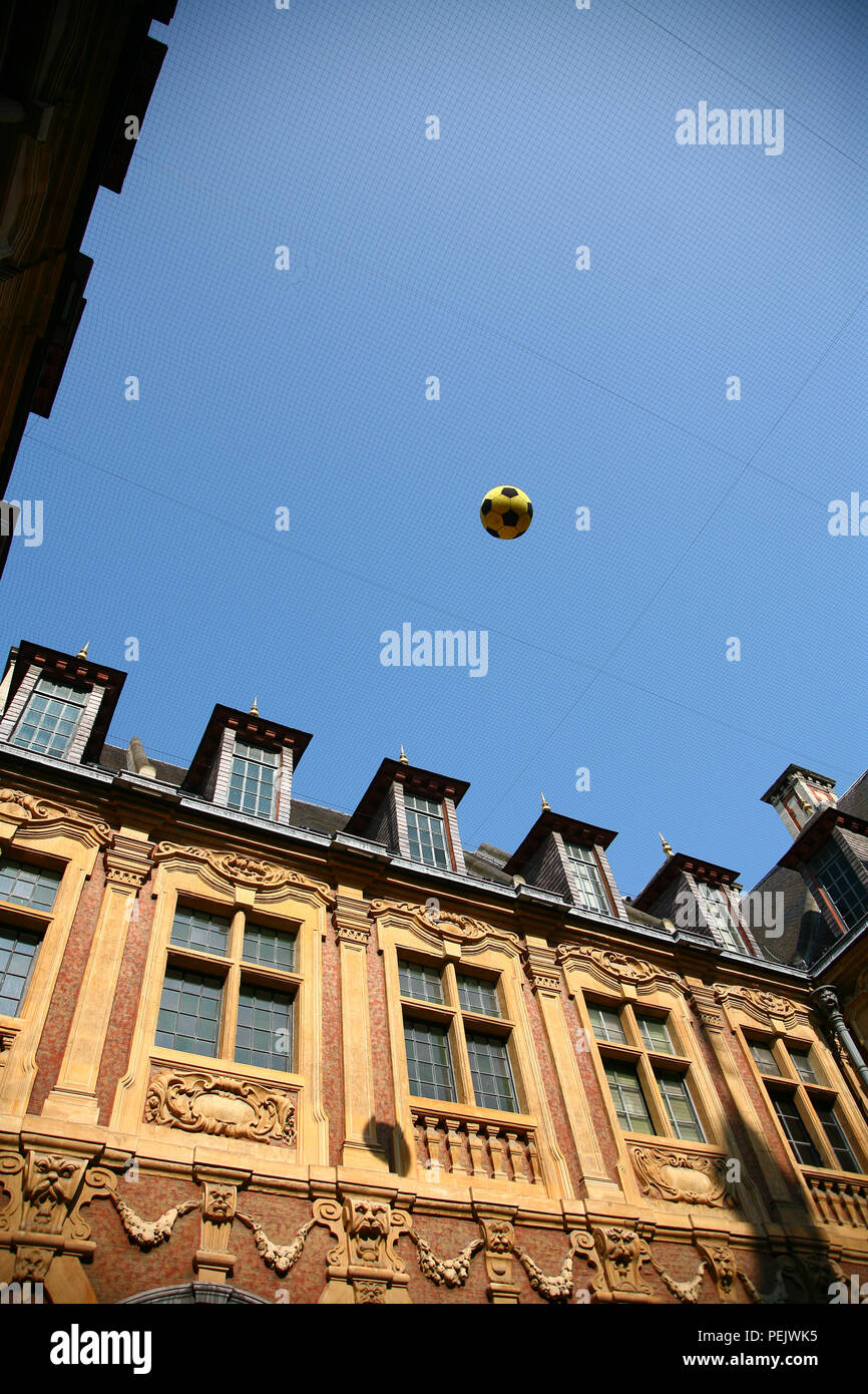 La Vieille Bourse (ancienne bourse), construit de 1652 à 1653 ...