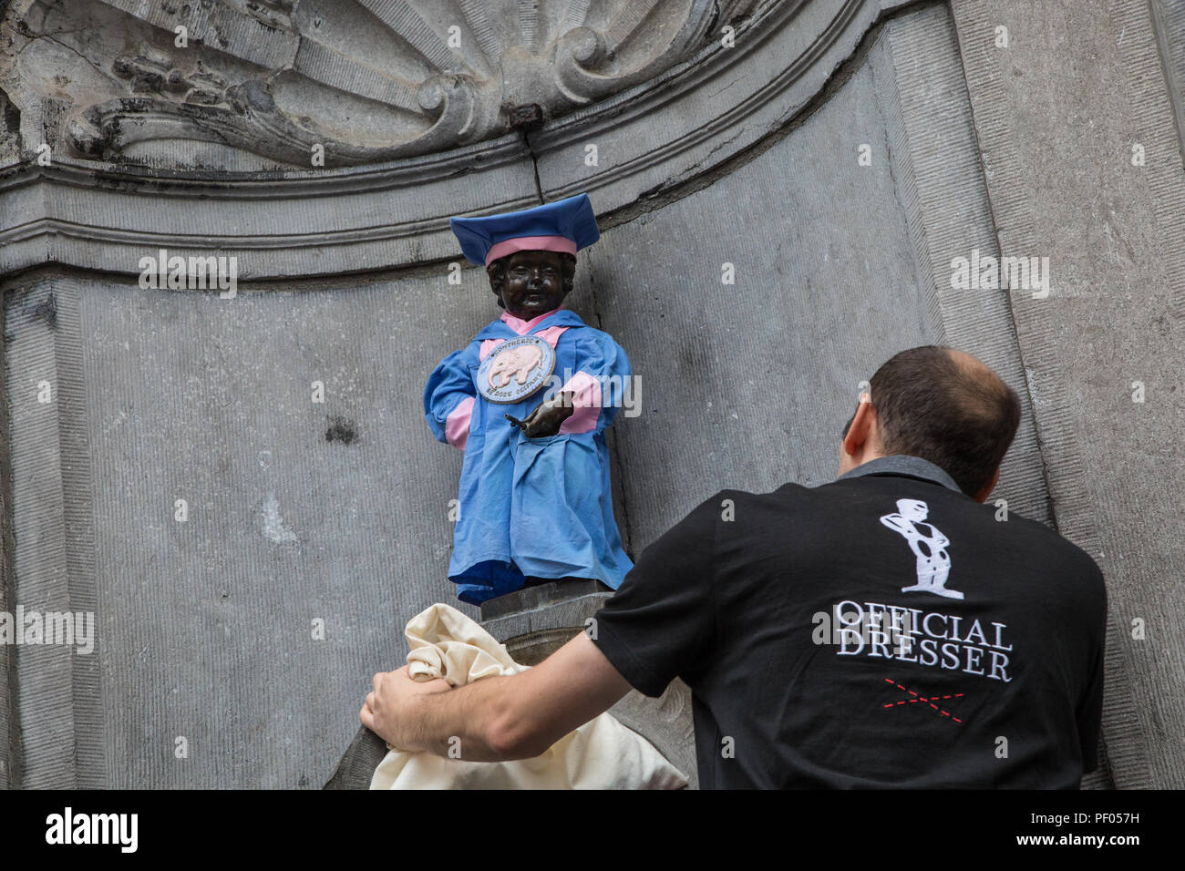 Manneken Pis Costume Banque De Photographies Et Dimages à Haute