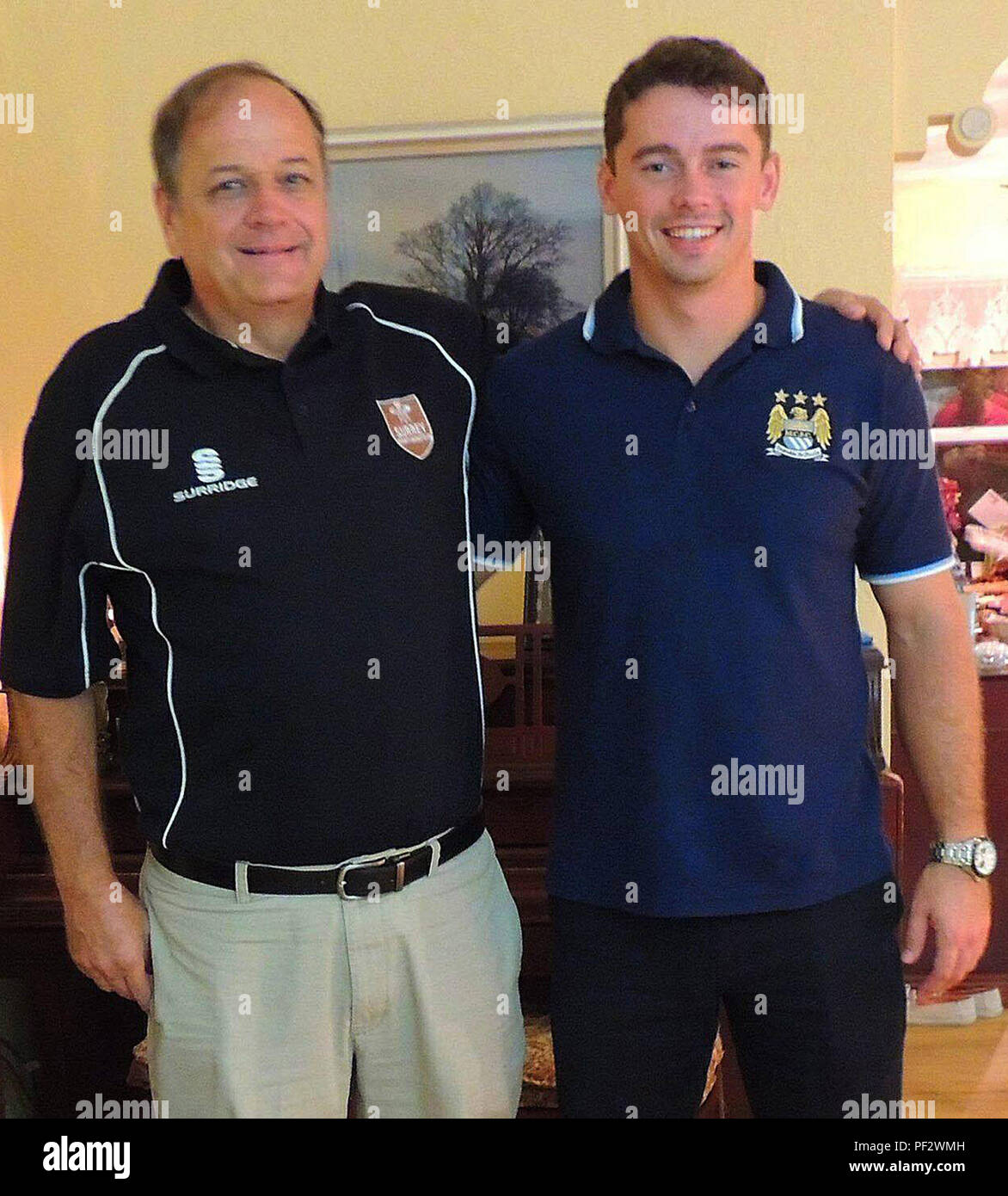 Le sergent du Corps des Marines des États-Unis. Michael Eckert, droite, et son père Frank Eckert ...