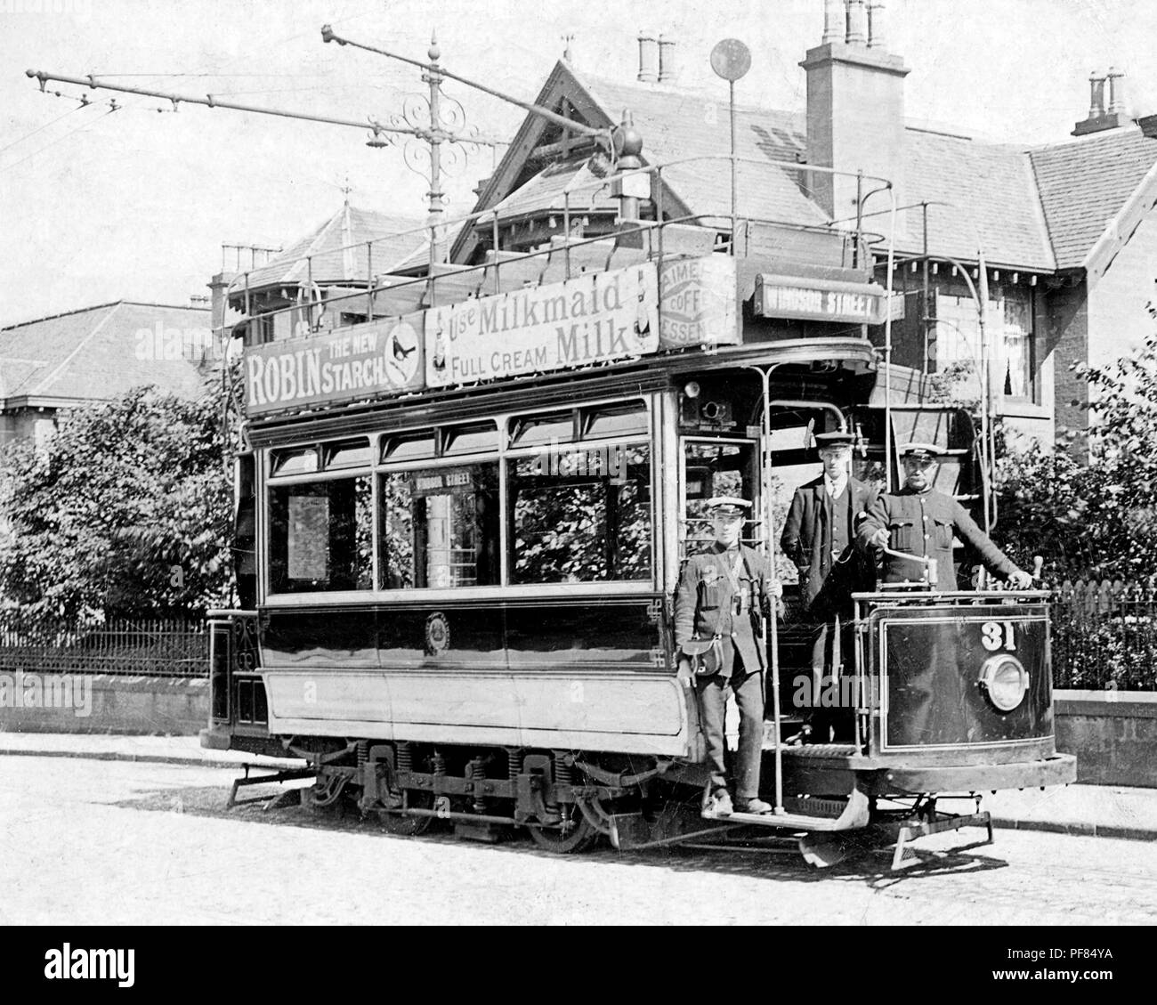 Vieux tramway électrique Banque d'images noir et blanc - Alamy