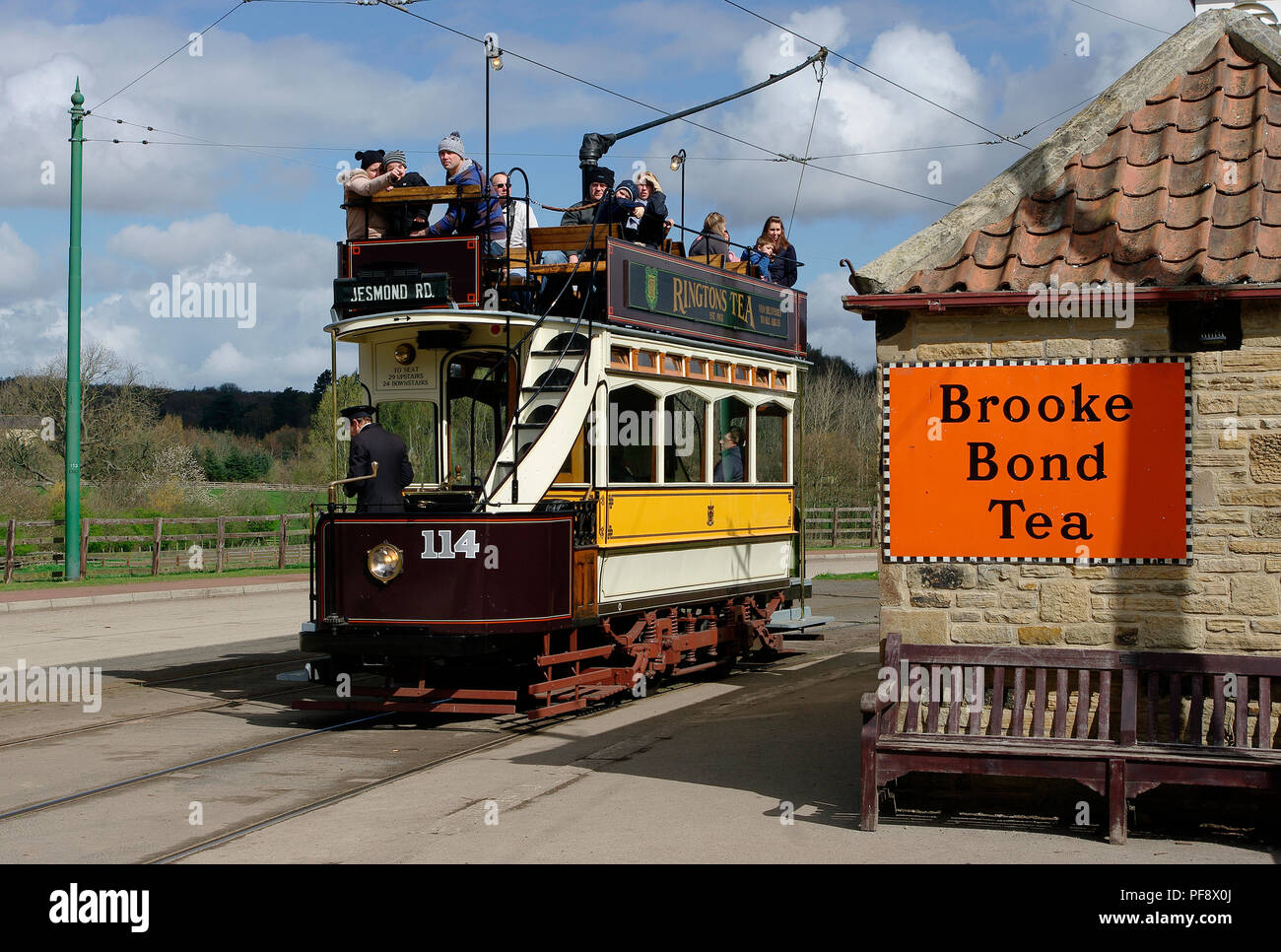 Newcastle 114 tram Banque de photographies et d’images à haute ...