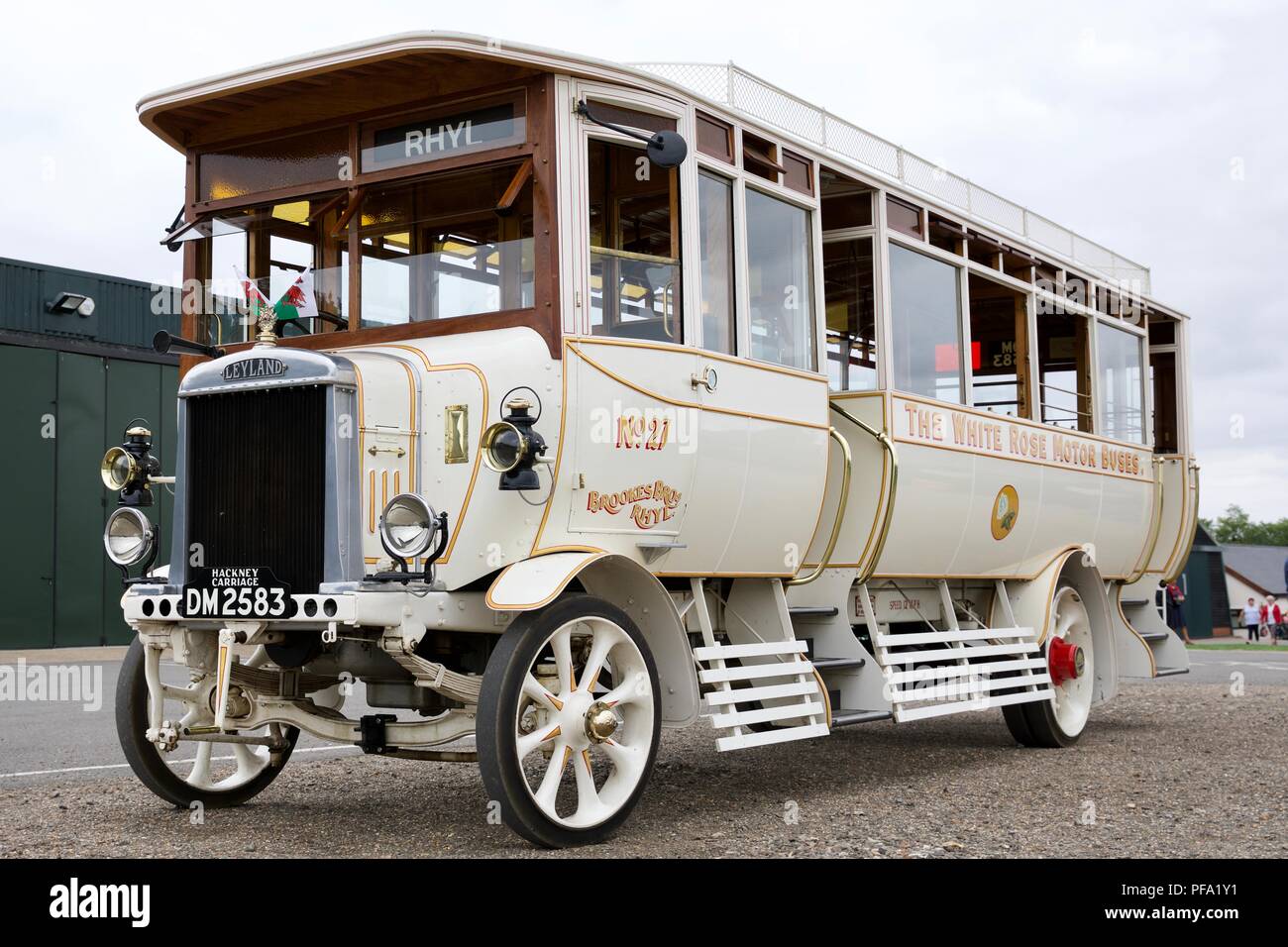 Bus Transport 1920s Banque d'image et photos - Alamy