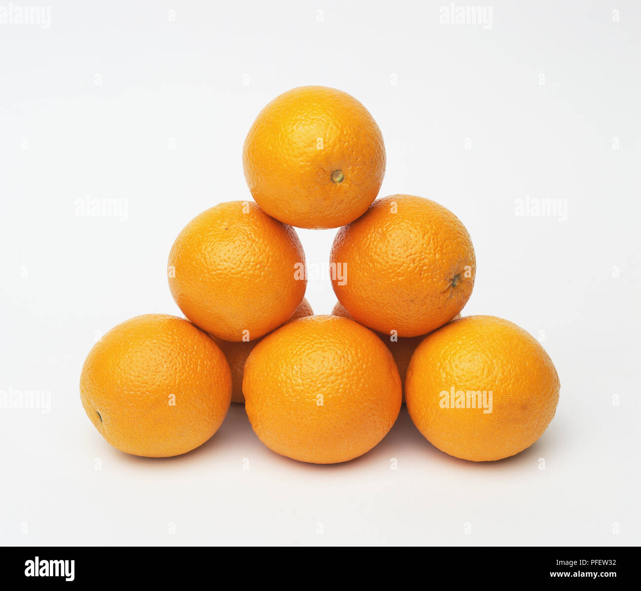 Oranges pyramid Banque de photographies et d’images à haute résolution ...