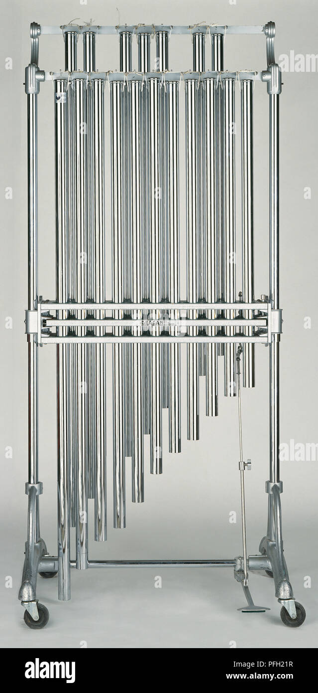 Tubular bells instrument Banque de photographies et d’images à haute ...