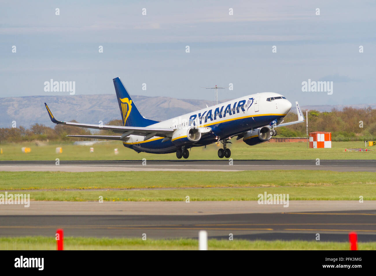 Ryanair manchester Banque de photographies et d’images à haute ...