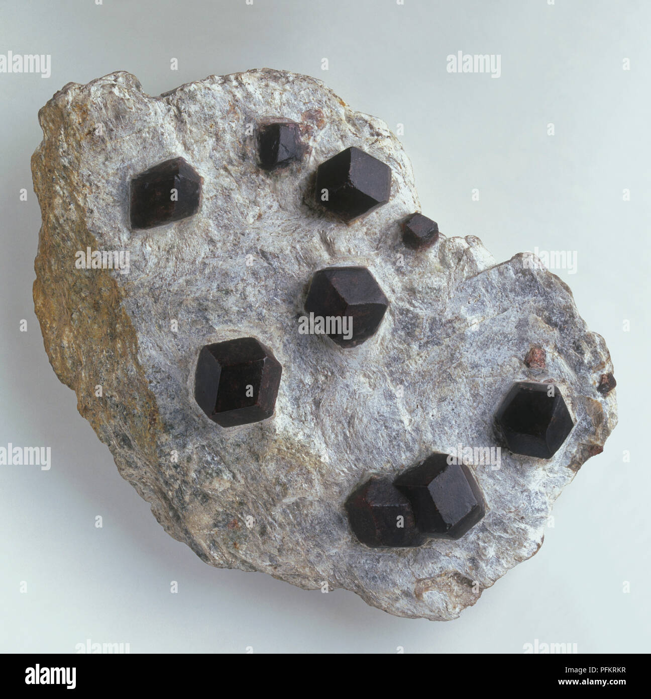 Mica schist metamorphic rock Banque de photographies et d’images à ...